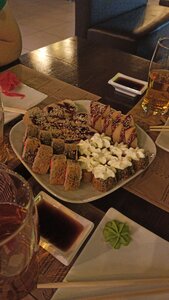 Суши Рыба (prospekt Stroiteley No:27), suşi restoranı  Zarinsk'ten
