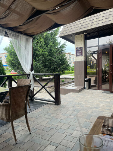 Kafe Veranda, Uriupinsk, foto