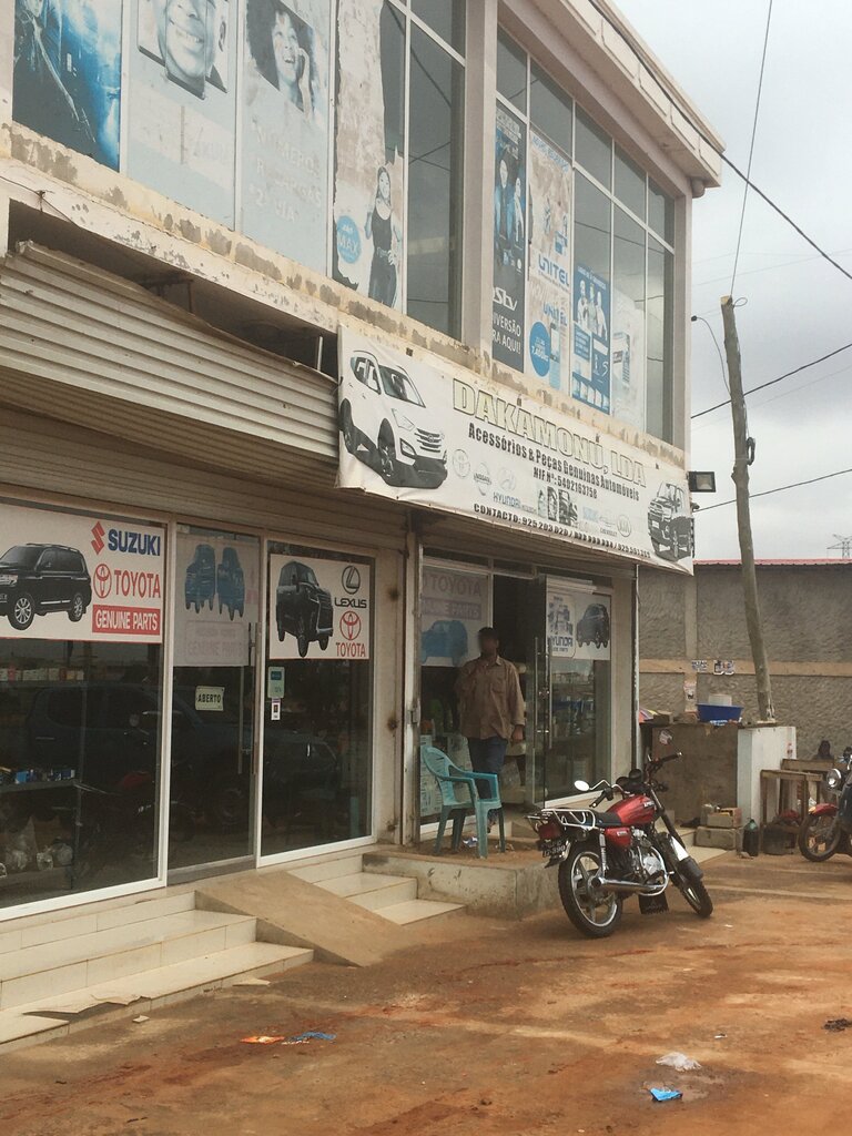Otomobil servisi Dakamodu, Loanda, foto