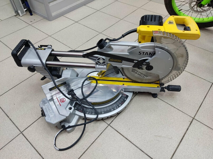 i̇nşaat gereçleri Прокат инструмента, Pustoshka, foto