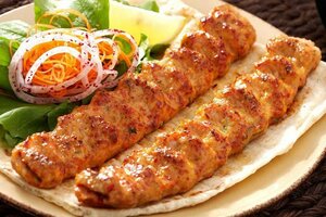 Dostavka (Alpiyskaya Street No:7/7), hazır yemek teslim servisleri  Soçi'den