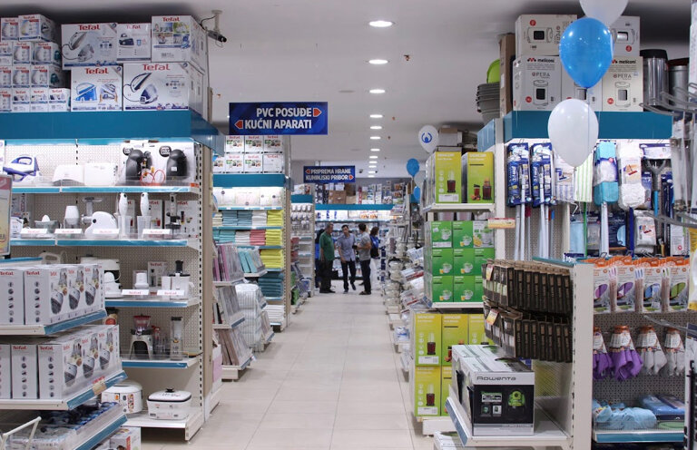 Züccaciye mağazaları Okov, Dünya, foto