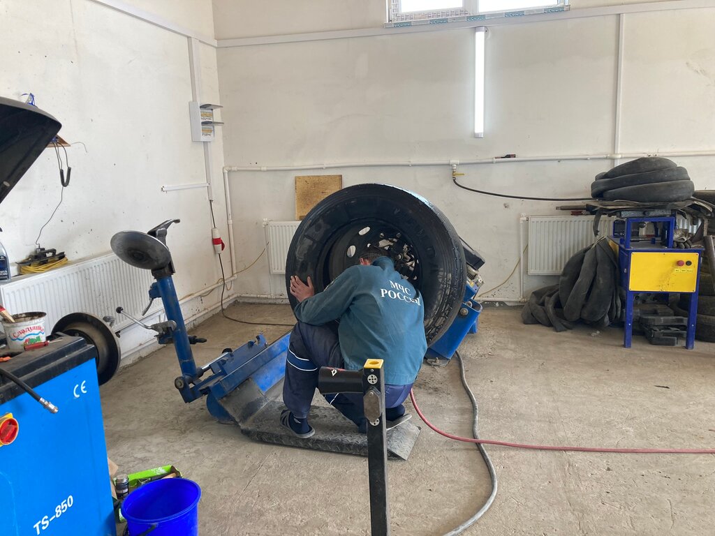 Oto lastik tamiri Formula 5, Kalmukya, foto