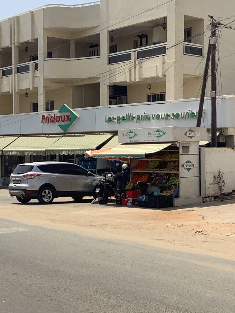Mini-market Prix Doux, Dakar, foto