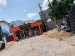 Sr Tonni Ventures (Pawpaw Street No:22), giyim mağazası  Akra'dan