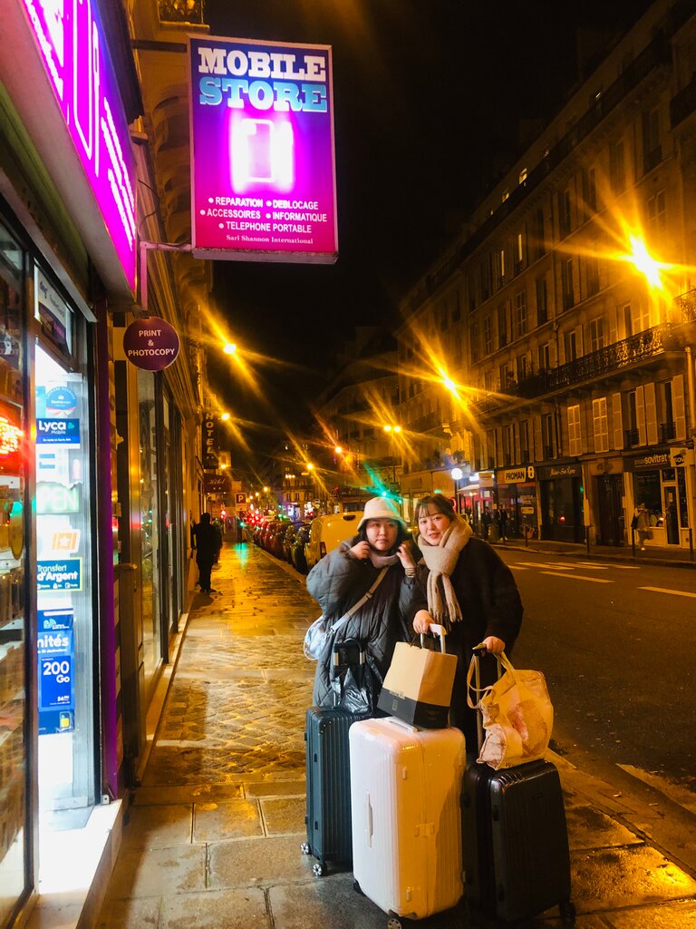Emanet Luggage Locker Paris, Paris, foto
