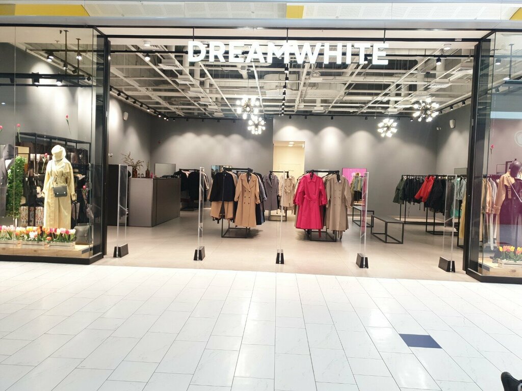 Dış giyim mağazası Dreamwhite, Saint‑Petersburg, foto