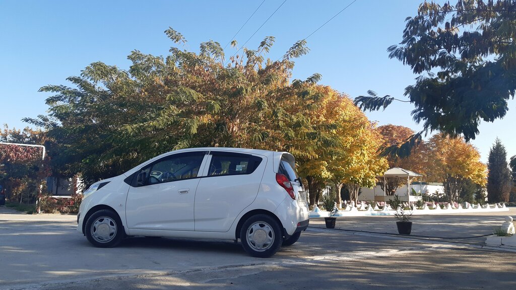 Piknik alanı Uchbuloq Pilgrimage Site, Andican eyaleti, foto