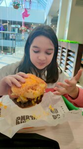 Burger King (Komsomolskaya ulitsa No:81), fast food  Buzuluk'tan