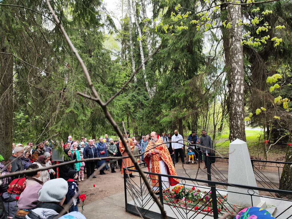 Anıt, heykel Могила неизвестного солдата, Zelenograd, foto