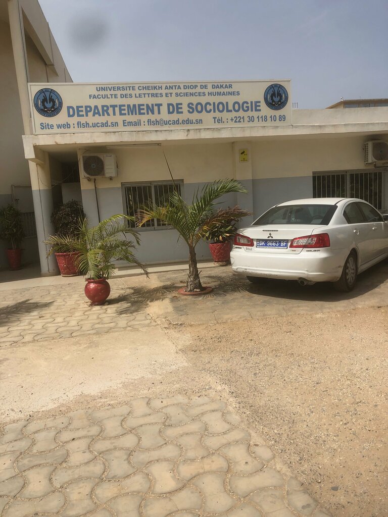 Üniversiteler Diop University School Of Human Sciences, Dakar, foto