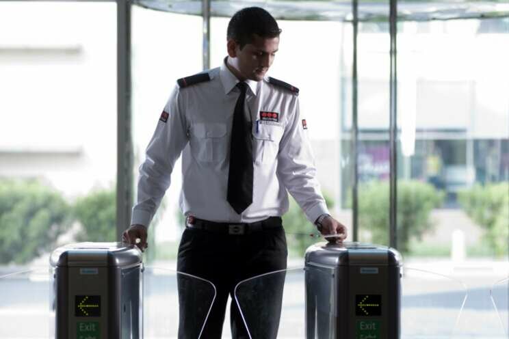 Güvenlik firmaları Securitas, Abu Dabi, foto