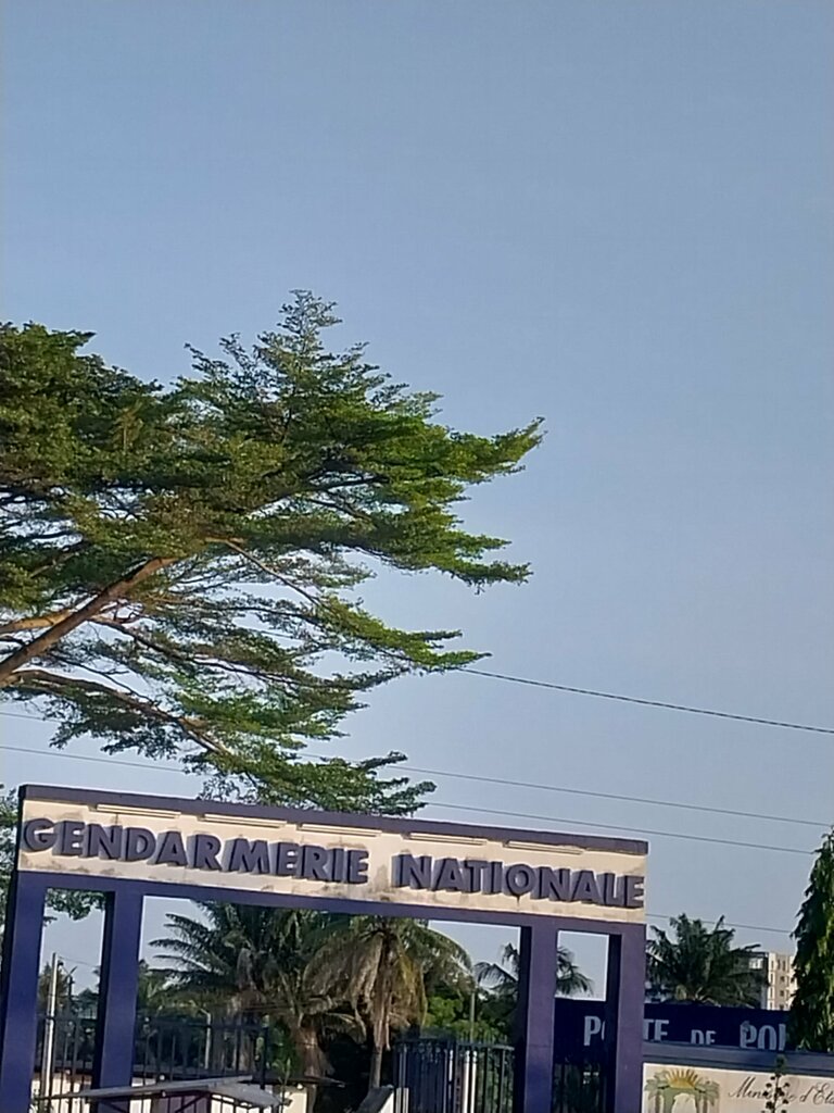 Polis merkezleri National Gendarmerie Commando Camp dé Koumassi, Abican, foto