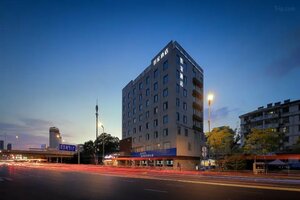 Homeinn Hotel (No. 150 Jiangyang Middle Road), otel  Yangzhou'dan