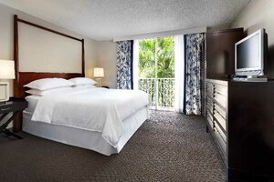 Sheraton Suites Fort Lauderdale at Cypress Creek (US, Fort Lauderdale, Florida, 33309, 555 NW 62nd Street), otel  Ft Lauderdale'den