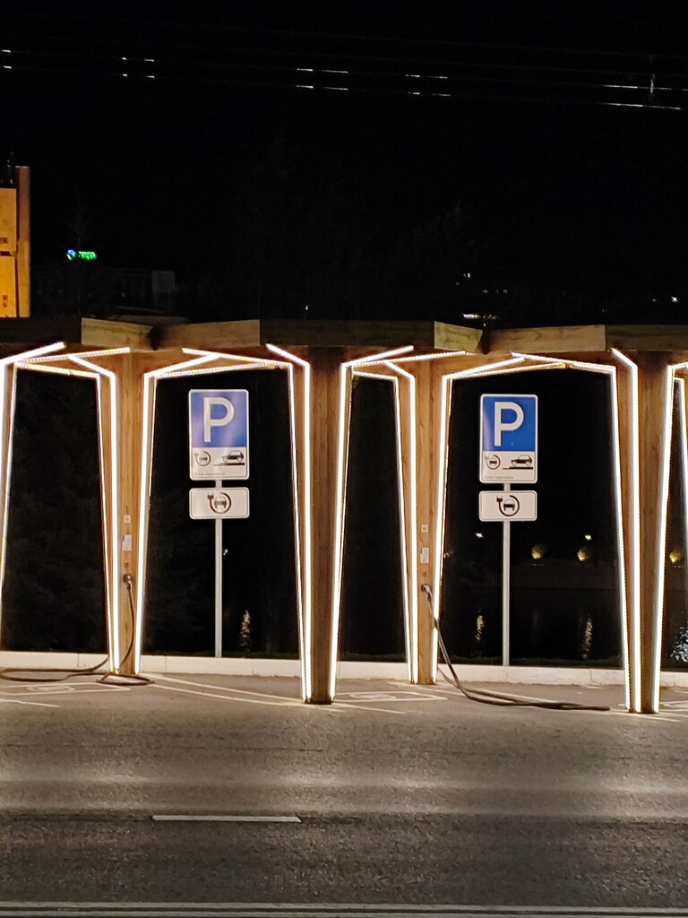 Elektrikli oto şarj istasyonları Станция зарядки электромобилей, Cheboksary, foto