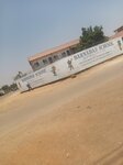 Barnabas school (Lusaka, Chilenje, Luwembu Road), ortaokul  Lusaka'dan