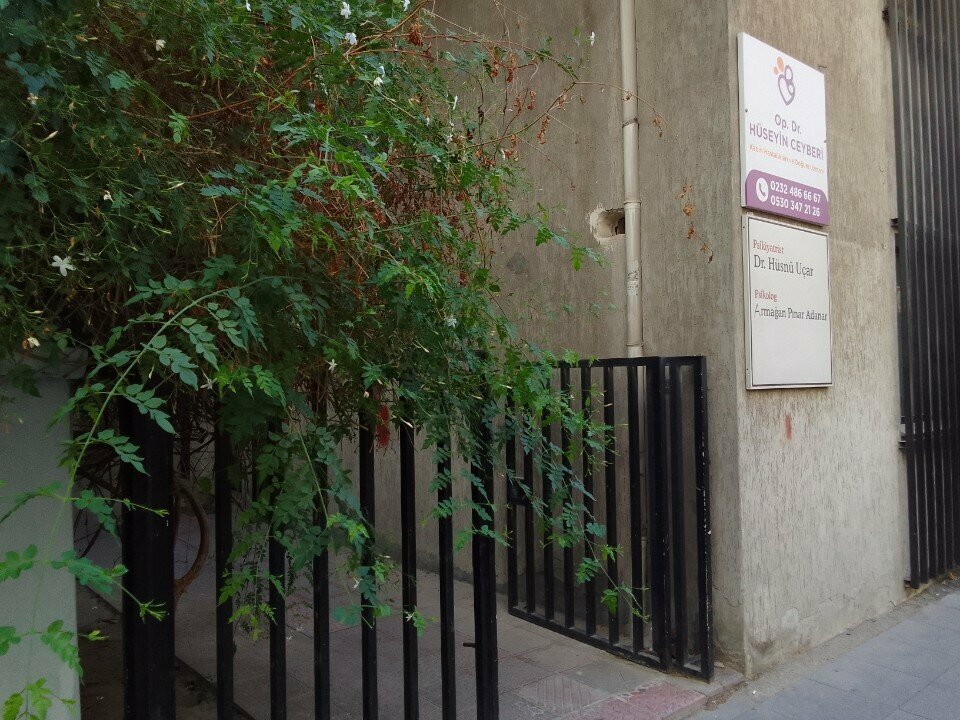 Psikiyatri kliniği Dr. Armağan Pınar Adanar, İzmir, foto