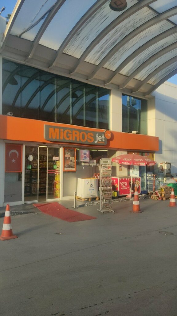 Süpermarket Migros Jet, İstanbul, foto