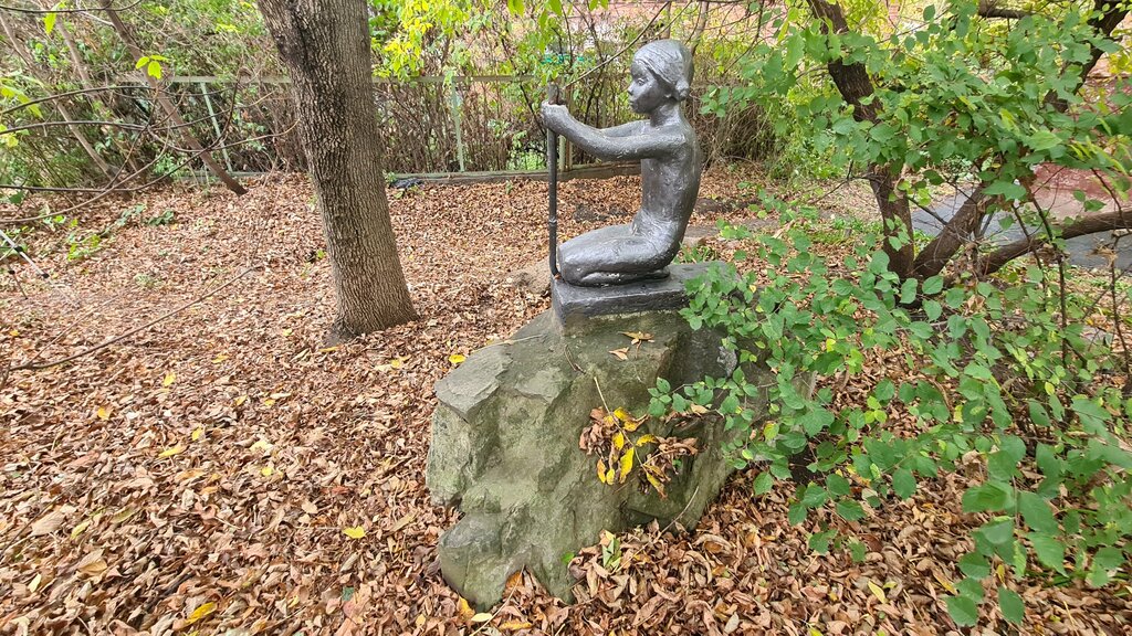 Turistik yerler Ребенок с палкой, Vladivostok, foto