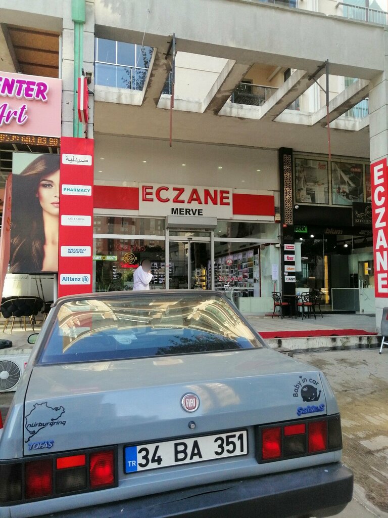 Eczaneler Merve Eczanesi, İstanbul, foto