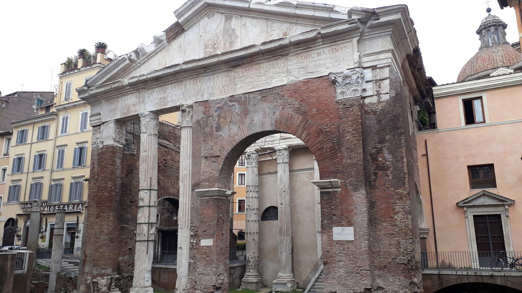 Turistik yerler Portico d'Ottavia, Roma, foto