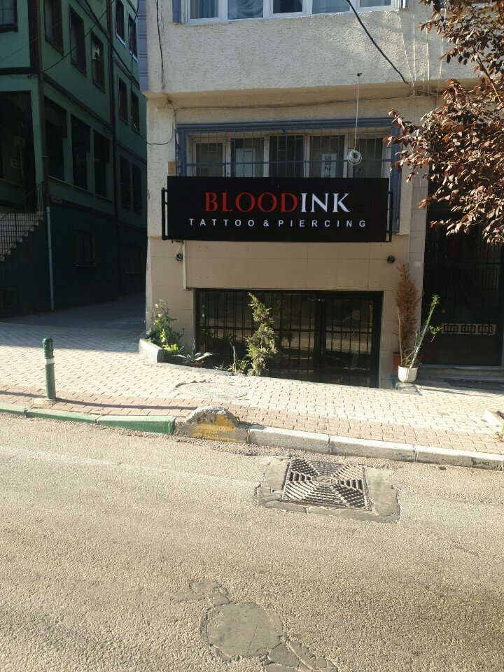 Dövmeciler Bloodink Tattoo, Bursa, foto
