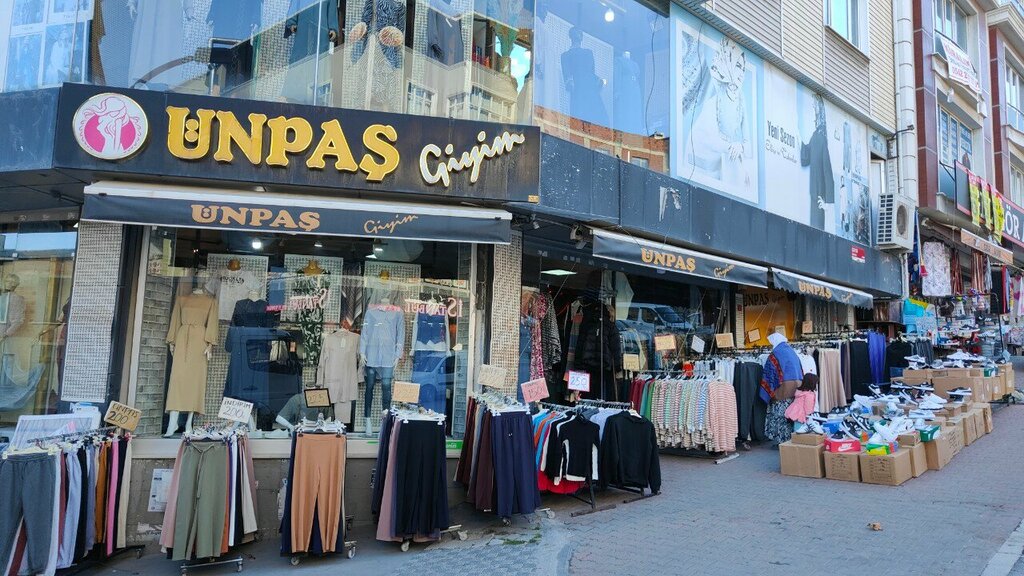 Giyim mağazası Ünpaş Giyim, İstanbul, foto