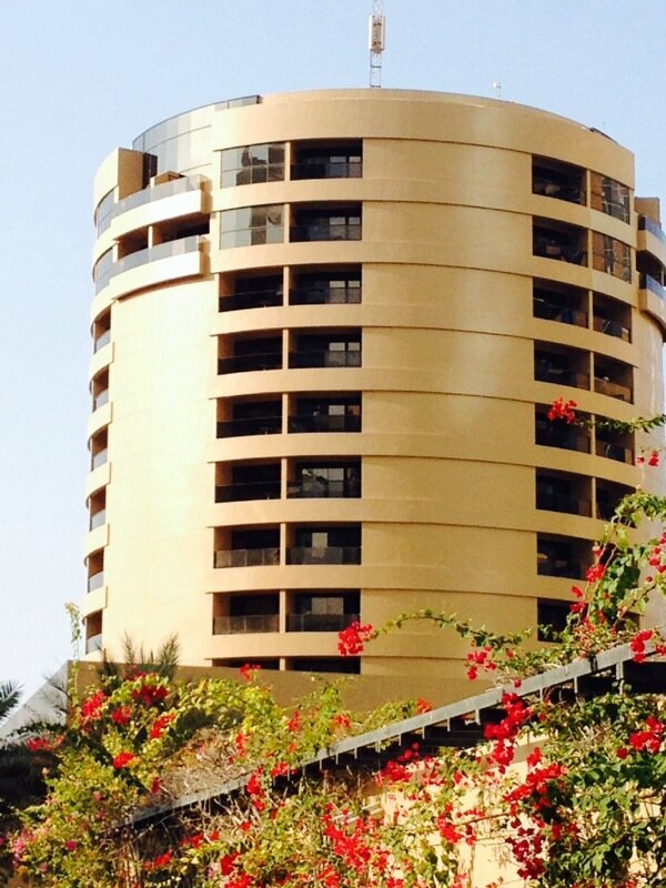 Boya ve cila malzemeleri üretim ve satış yerleri Unique Paints, Dubai, foto