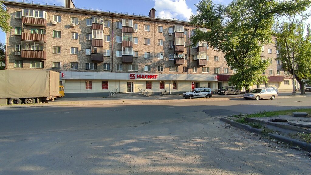 Parsel otomatı Ozon Box, Lipetsk, foto