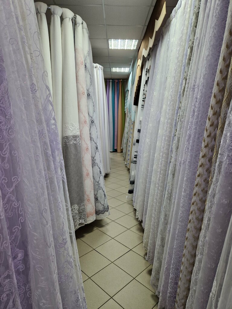 Perde ve korniş üreticileri Charovnitsa, Ip, Krasnodarski krayı, foto