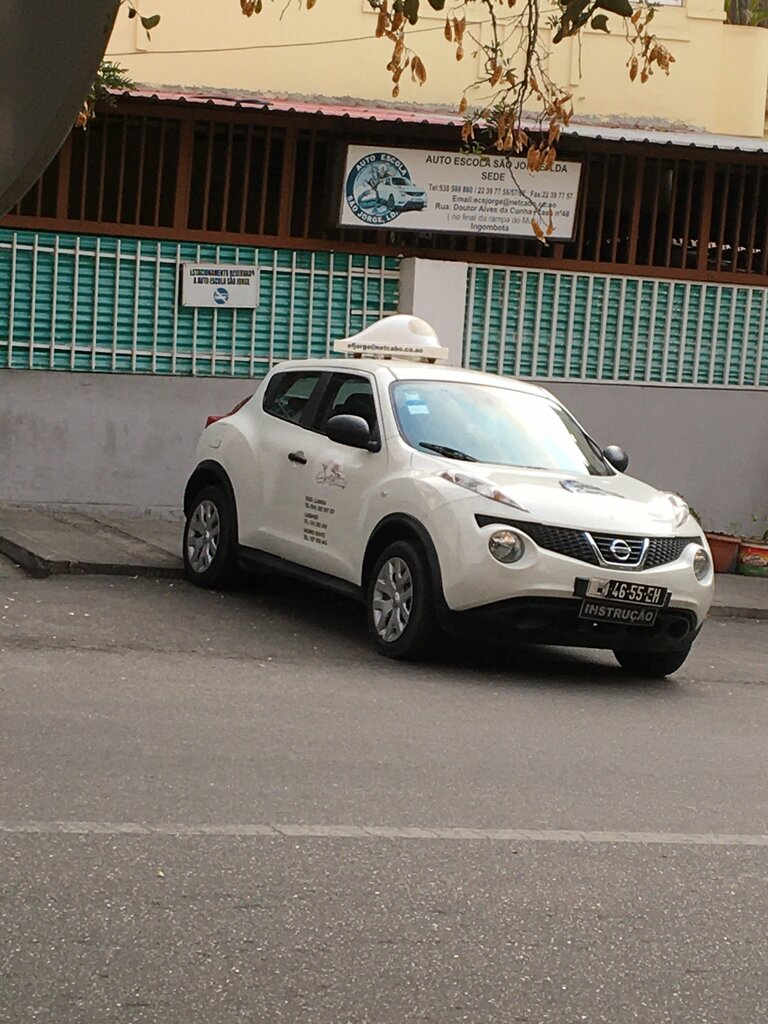 Sürücü kursları Auto Escola São Jorge, Loanda, foto