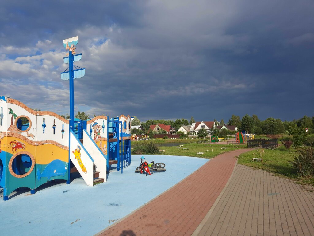 Oyun alanı Playground, Saint‑Petersburg, foto