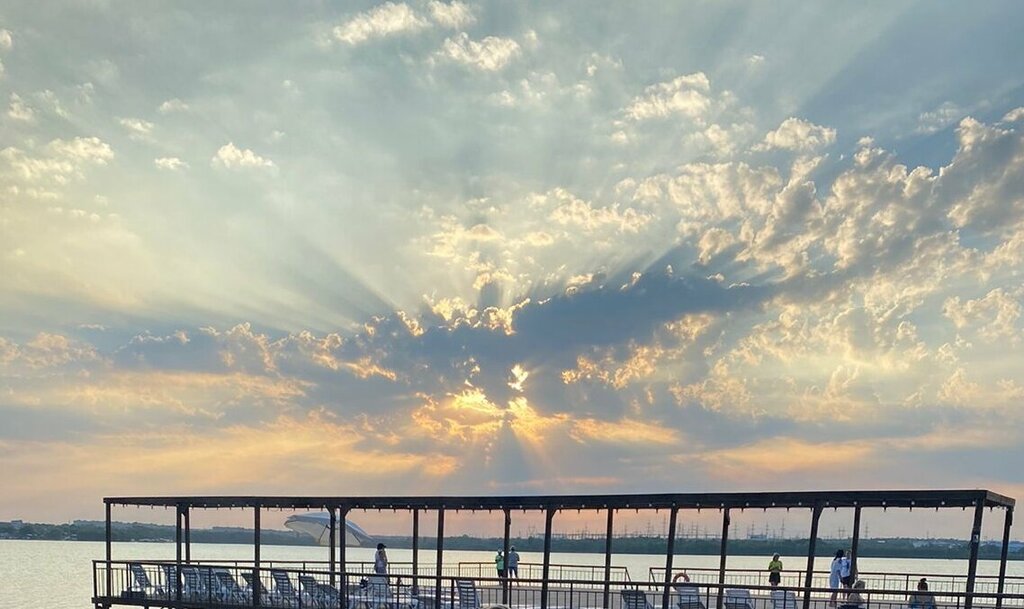 Yüzme havuzları Новая волна, Stavropolski krayı, foto