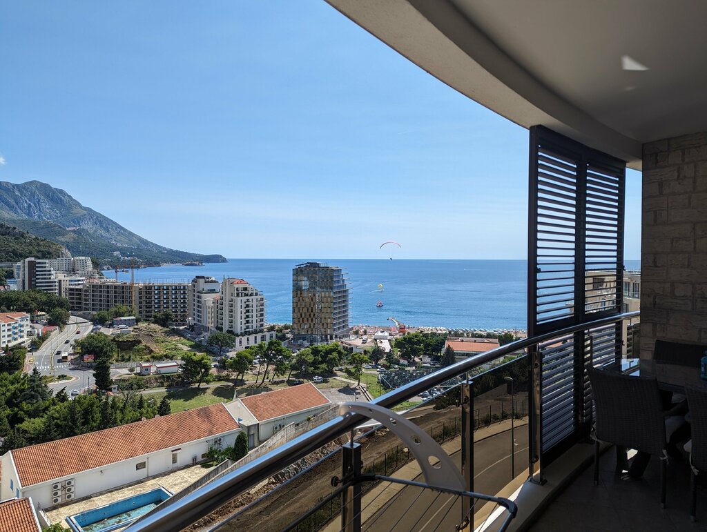 Konut blokları Anatolia New Becici, Dünya, foto