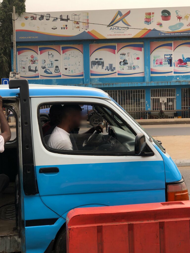Mobilya aksesuar ve parçaları Akilco Angola Comercio Geral, Loanda, foto