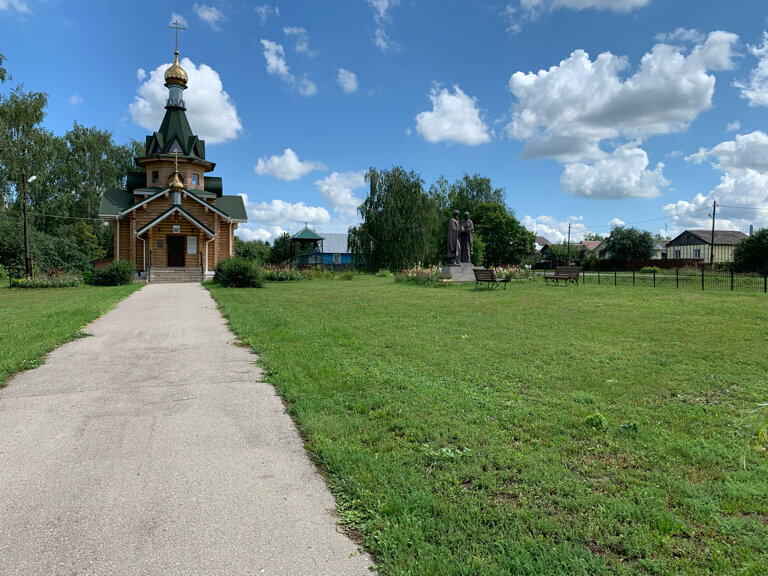 Anıt, heykel Памятник Петру и Февронии Муромским, Riazanskaya oblastı, foto