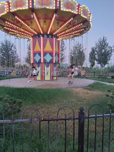 İpekyolu Eğlence Parkı (Turkistan, Jibek joly qalalyq atraksıondar saıabaǵy), lunapark  Türkistan'dan