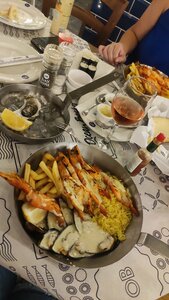 Ocean Basket (Baf Bölgesi), kafe  Baf İlçesi'nden