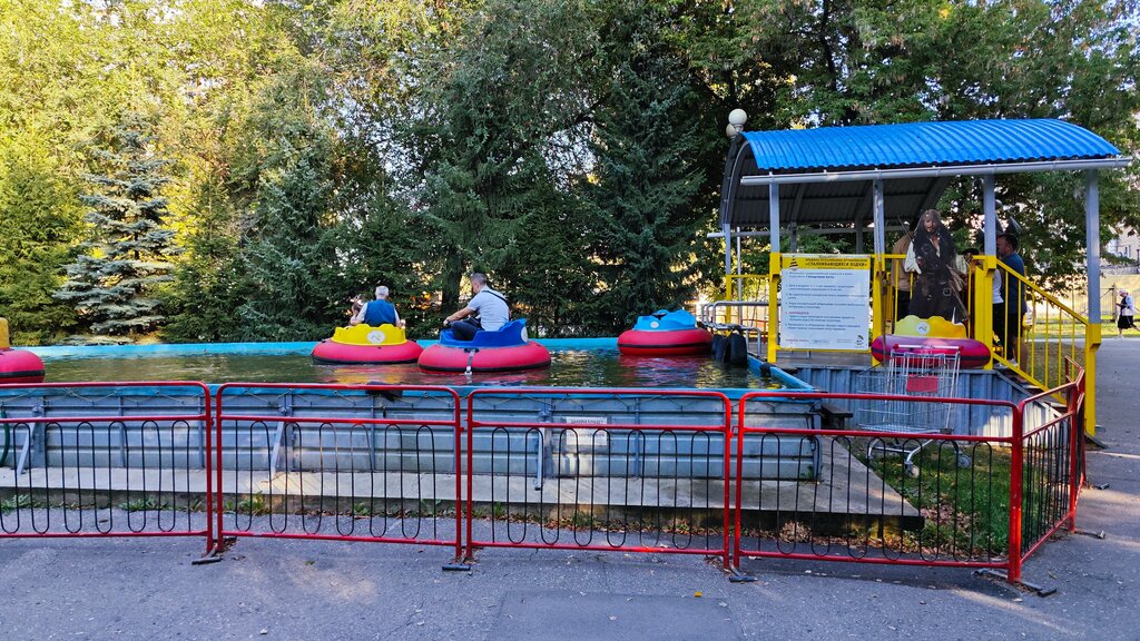 Atraksiyon Сталкивающиеся лодки, Riazan, foto