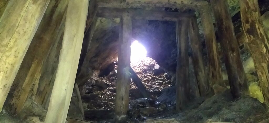 Turistik yerler Бешуйские копи, Kırım Cumhuriyeti, foto