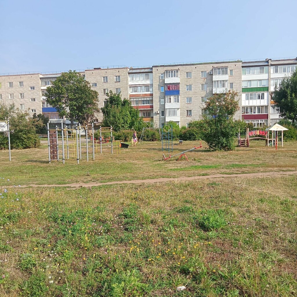 Oyun alanı Playground, Osa, foto