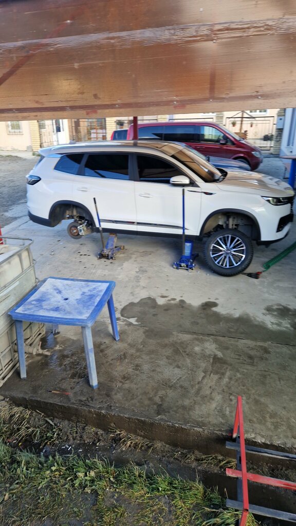 Oto lastik tamiri Tire fitting and repair, Sverdlovskaya oblastı, foto