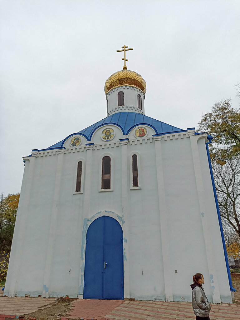 Şapel, haç anıtı Chapel Of St. Xenia Of Petersburg, Yeysk, foto