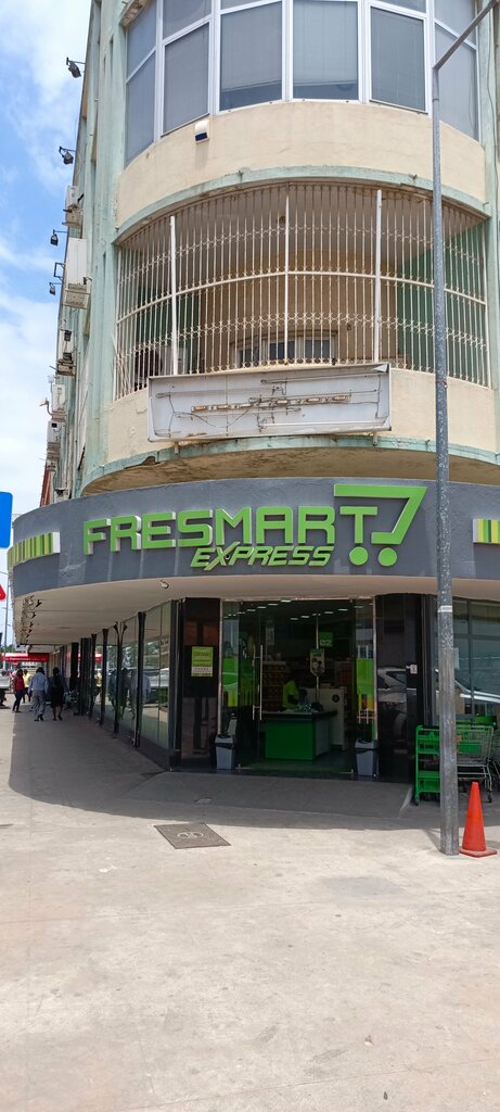 Mini-market Fresmart, Loanda, foto