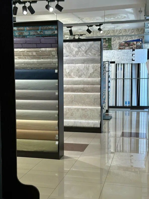 Duvar kağıdı mağazaları Bote, Izobilny, foto