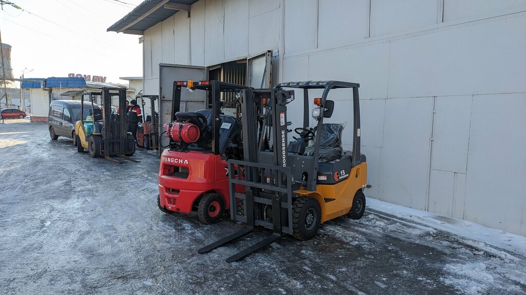 Vinç firmaları Spetstekhnika, Cheboksary, foto