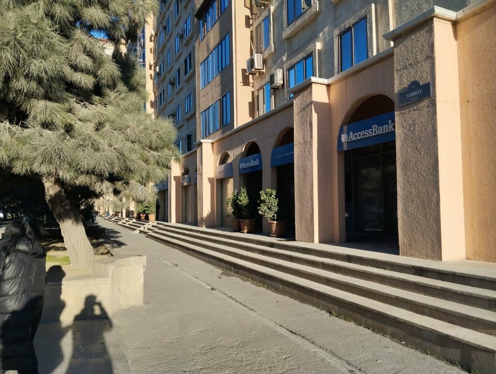 Banka Access Bank, Bakü, foto