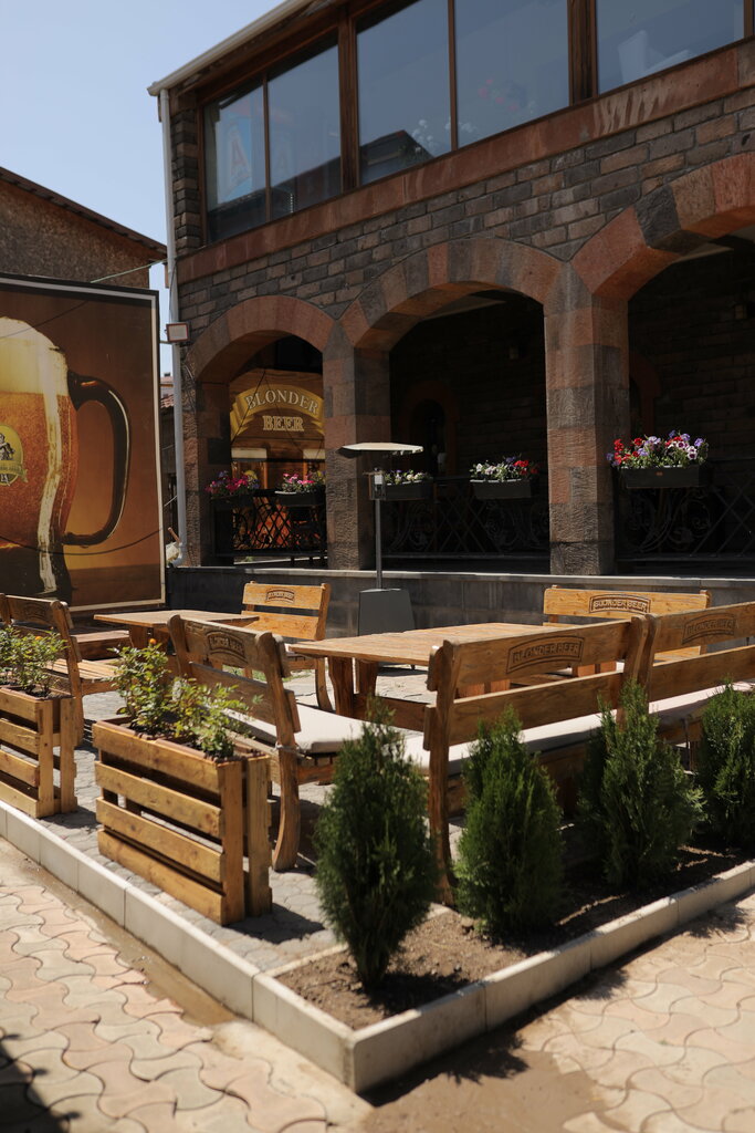 Restoran Blonder Beer House and Brewery, Erivan, foto