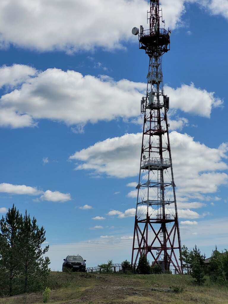Dağ zirvesi Гора Лебяжья, Nevyansk, foto